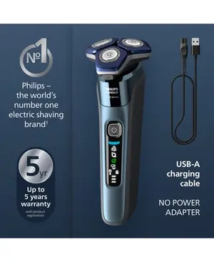 NORELCO Philips Shaver 7900 With Uv Sanitizing Cube