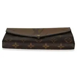 LOUIS VUITTON Reverse Monogram Giant Canvas Sarah Wallet - Brown