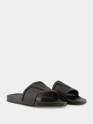 Valentino Garavani Vlogo Poolside Slides