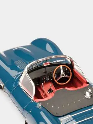AMALGAM Jaguar Xkss Roadster Scale Model