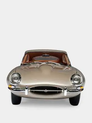 AMALGAM Jaguar E-type Coupé 1:18 Scale Model