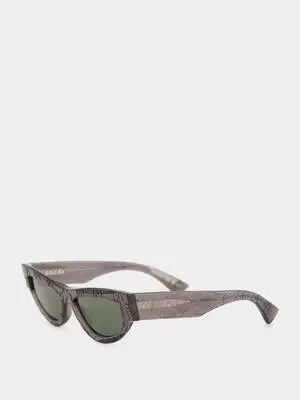 Gucci Cat Eye Sunglasses With Gg Motif - Grey