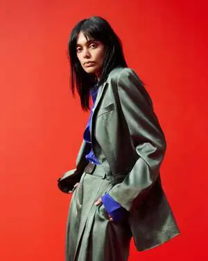 Serena Bute Satin Boyfriend Blazer - Dark Green