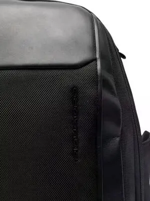 PIQUADRO Zip-up Backpack - Black