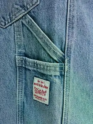LEVI'S Knee Length Shorts