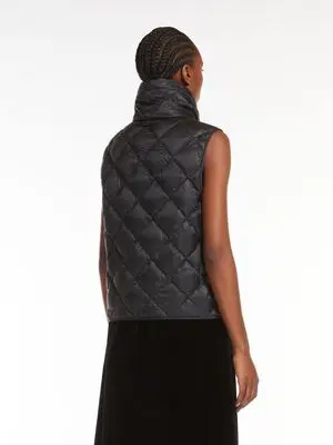 Max Mara Diamond-patterned Padded Gilet - Black
