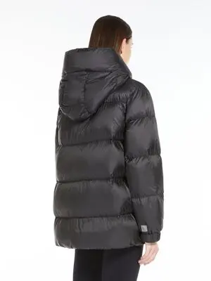 Max Mara Down Jacket In Water-repellent Canvas - Black