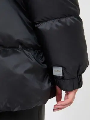 Max Mara Water-repellent Quilted Puffer Jacket - Black