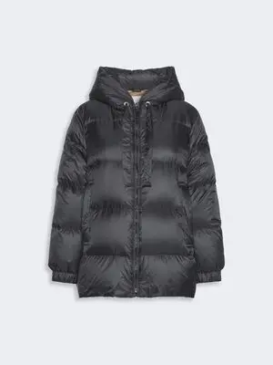 Max Mara Water-repellent Quilted Puffer Jacket - Black