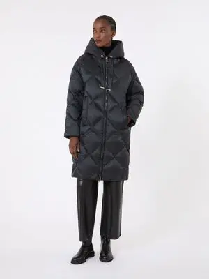 Max Mara Diamond Quilted Hooded Midi Puffer Jacket