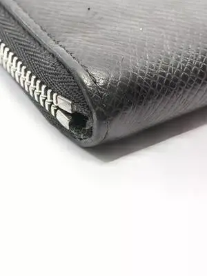 LOUIS VUITTON 2021 Ardoise Textured Leather Coin Purse - Black