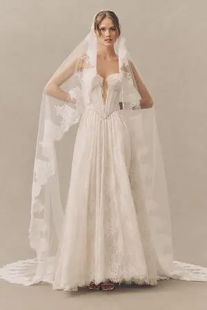 Watters Char Mantilla Cathedral Veil