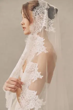 Watters Char Mantilla Cathedral Veil