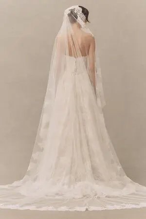 Watters Char Mantilla Cathedral Veil