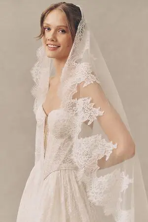 Watters Char Mantilla Cathedral Veil