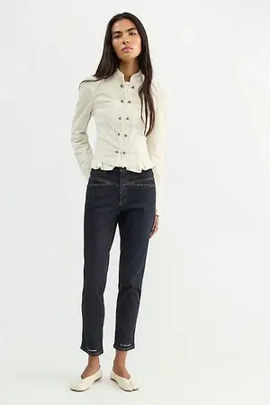 Closed Pedal Pusher Jeans - Rinse