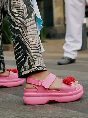 Pink Soho Y-strap Flatform Sandals - Pink