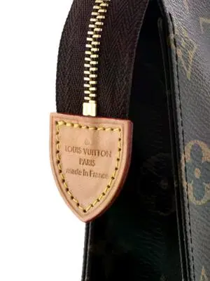 LOUIS VUITTON Toiletry Pouch 26 Monogram Canvas - Brown