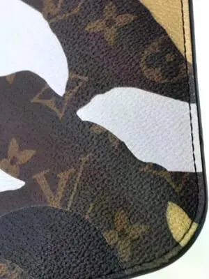 LOUIS VUITTON Neverfull Pochette Limited Edition Lol League Of Legends Monogram Canvas Large Pouch