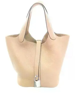 Hermès 2016 Clemence Picotin Lock 18 Handbag - Neutrals