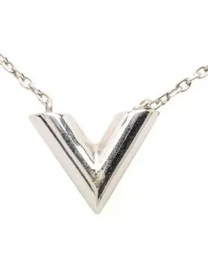 LOUIS VUITTON 2022 Essential V Supple Necklace - Silver