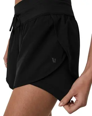 Vuori Daily Speed Short - Black