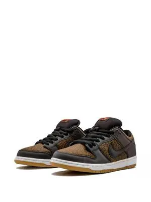 Nike Dunk Low Pro Sb Sneakers - Brown