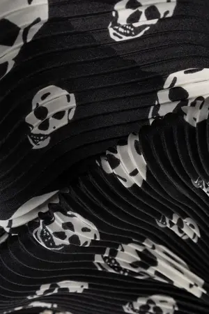 Alexander McQueen Pleated Scarf