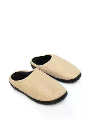 SUBU Outline Quilted Slippers - Neutrals