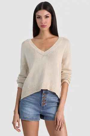 Alice + Olivia Williams Lightweight Pullover V-neck Sweater - Neutral