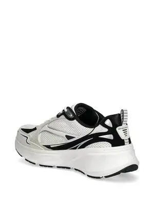 Sketchers Low Top Sneakers