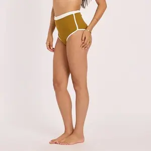SISSTR REVOLUTION High Waist Short