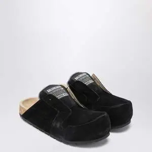 Balenciaga Dumbo Sabot In Distressed Suede - Black