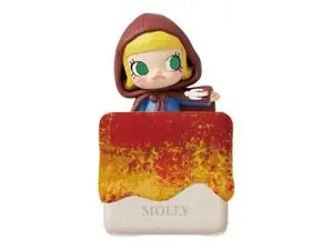 POP MART Molly Scenery Along The Way Series Berry Flutter Scented Candle - Multicolor
