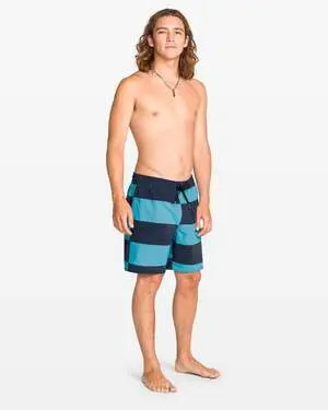 Volcom Psyche Cotton 17" Trunk