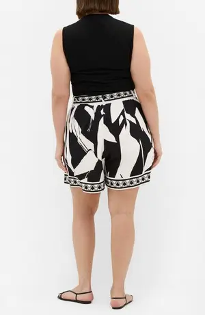 City Chic Belted High-waist Shorts