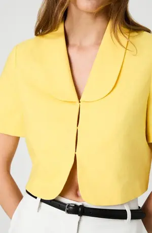 French Connection Theo Oversized Peter Pan Collar Crop Top - Bright Daisy