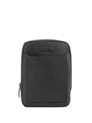 PIQUADRO Zip Messenger Bag - Black