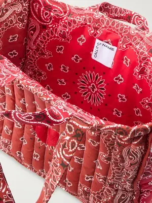 CALL IT BY YOUR NAME Maxi Cabas Coeur Quilted Printed Tote - Red