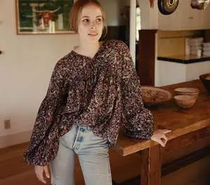 HMD Floral Print Thistle Top