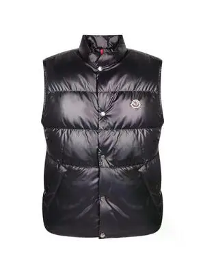 Moncler Quilted Gilet With Logo Applique - Black