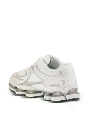 NEW BALANCE Abzorb 2000 Sneakers - White