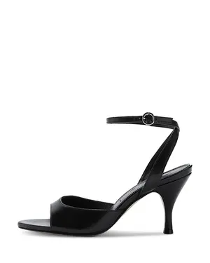 AeydĒ Jada Leather Sandals - Black