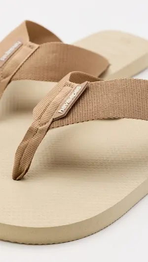 Havaianas Urban Basic Flip Flops - Sand