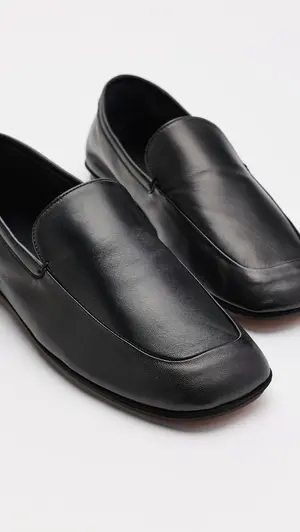 LEMAIRE Leather Slippers - Black
