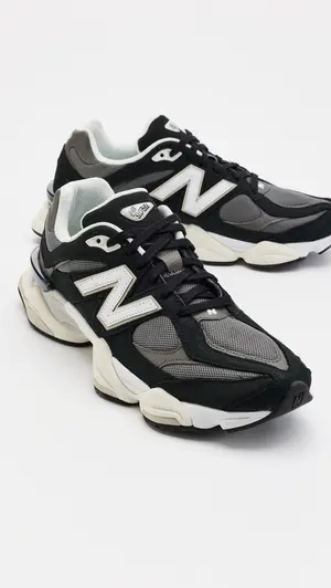 NEW BALANCE 9060 Sneakers - Black/grey