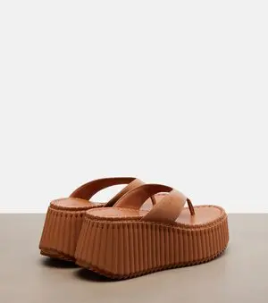 Chloé Nama Leather Platform Thong Sandals - Brown