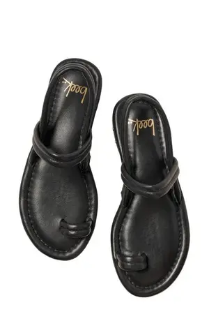 Beek Pavo Toe Loop Sandal - Black
