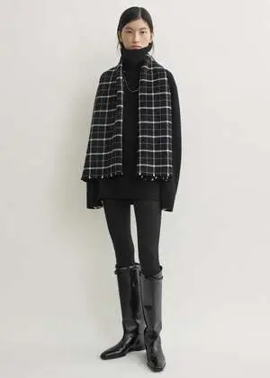 TOTEME Windowpane Scarf /white