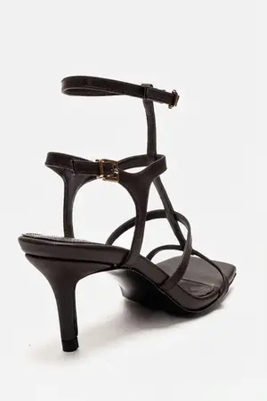 PROLOGUE SHOES Viento Stiletto Sandal - Brown